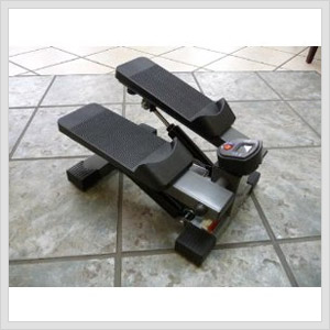 This Mini Stair Stepper Offers A Solid Workout In A Small Package ...
