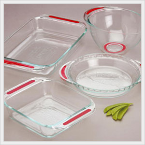 Discover This Accented 4 Piece Pyrex Bakeware Glass Set - Product Scoop